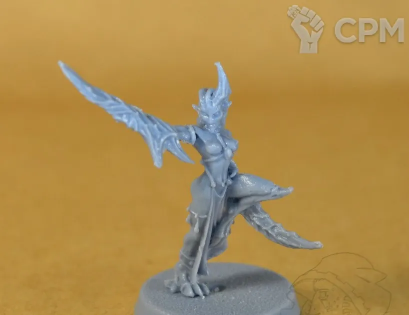 Daemonette of Slaanesh (old) - Свободный Рынок Миниатюр